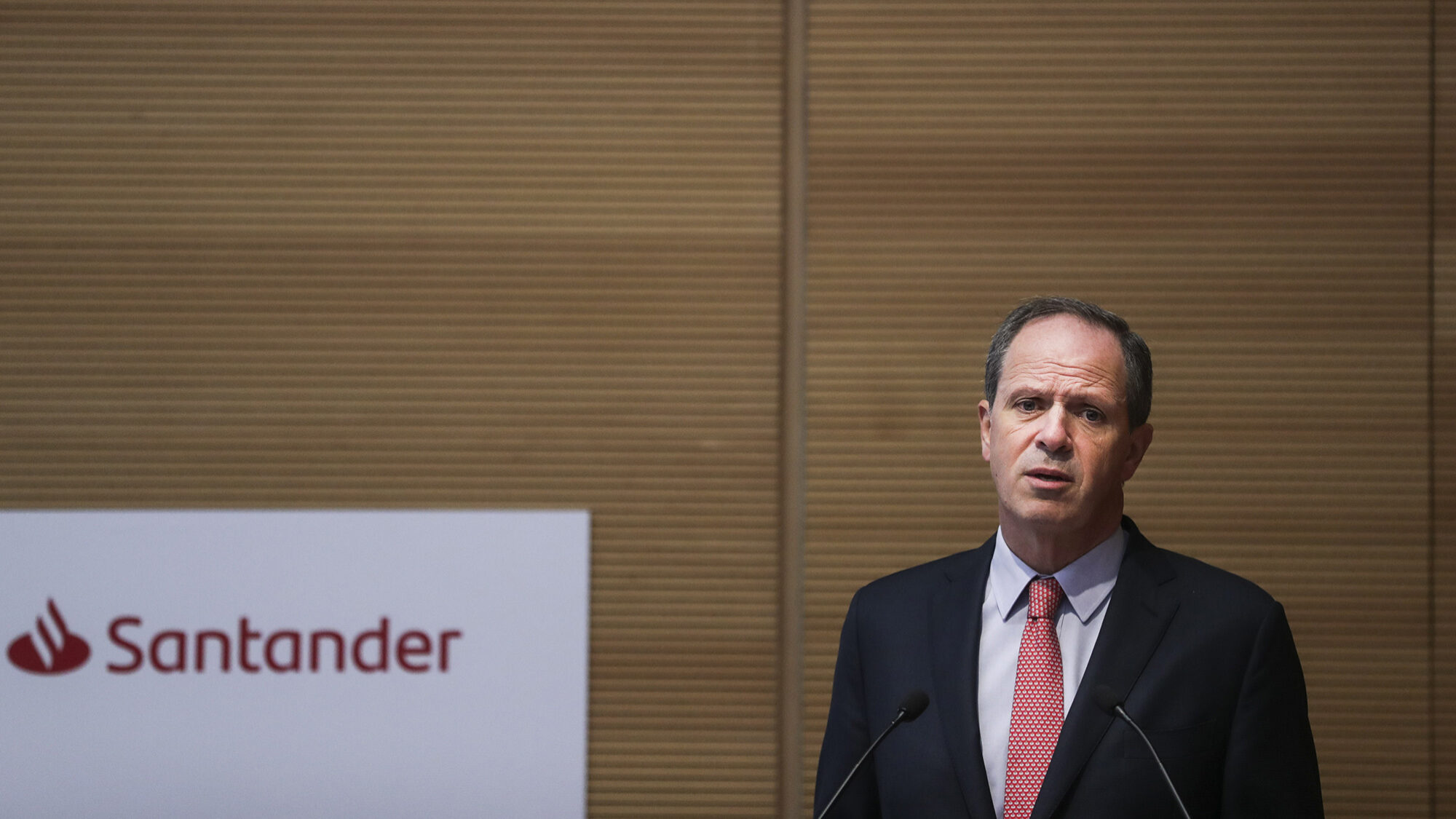 Santander Portugal boss replaces compatriot as group’s head of Europe ...